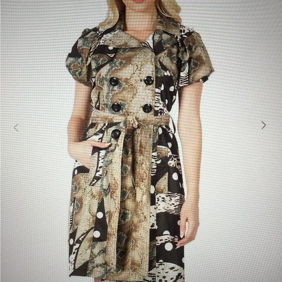 Vertigo Paris | Dresses | Vertigo Graphic Snake Short Sleeve Coat Dress ...